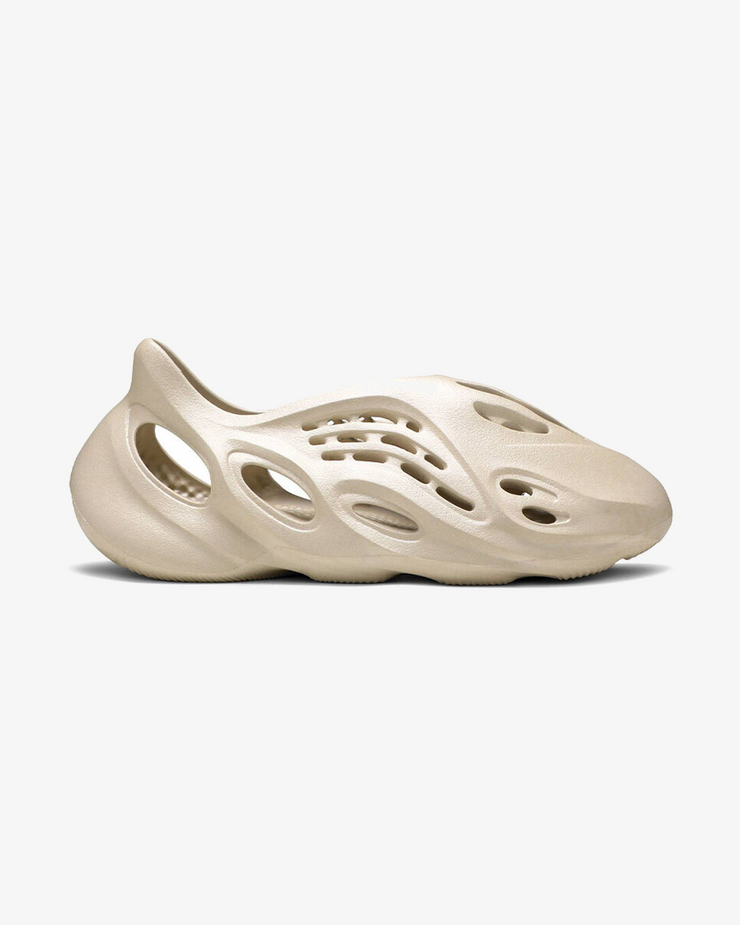Adidas Yeezys – Secret Sneaker Store Online